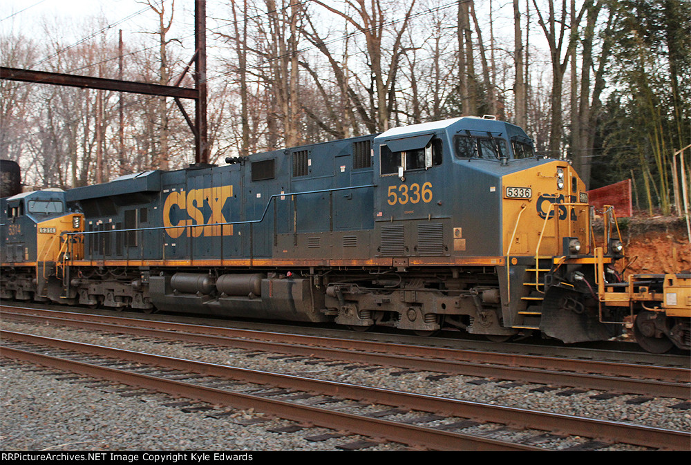 CSX ES40DC #5336 on Q034-08